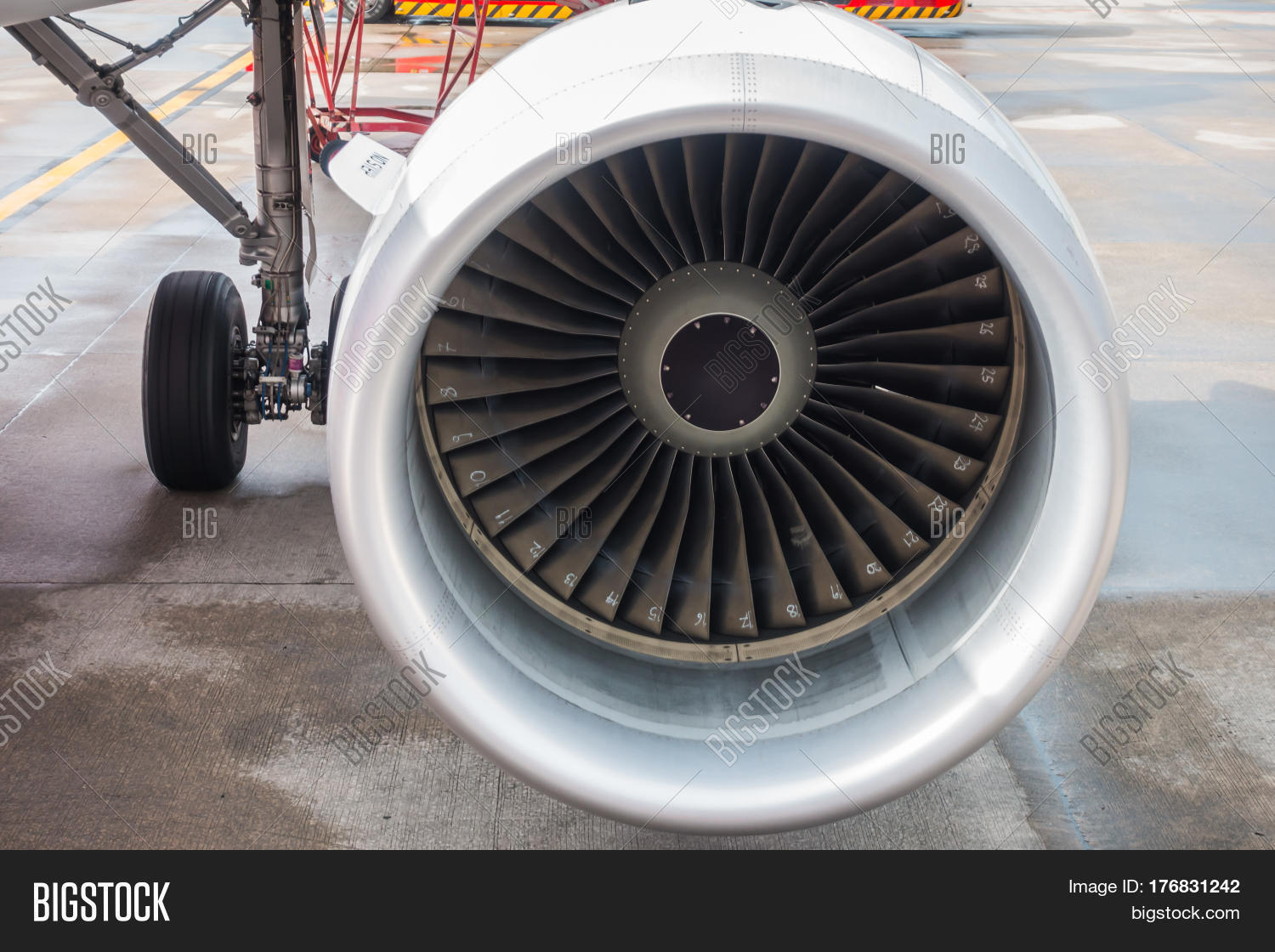 Turbine Engine Image & Photo (Free Trial) | Bigstock