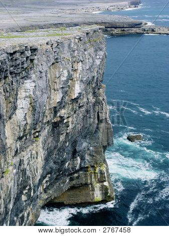 Big Cliff Image & Photo (Free Trial) | Bigstock