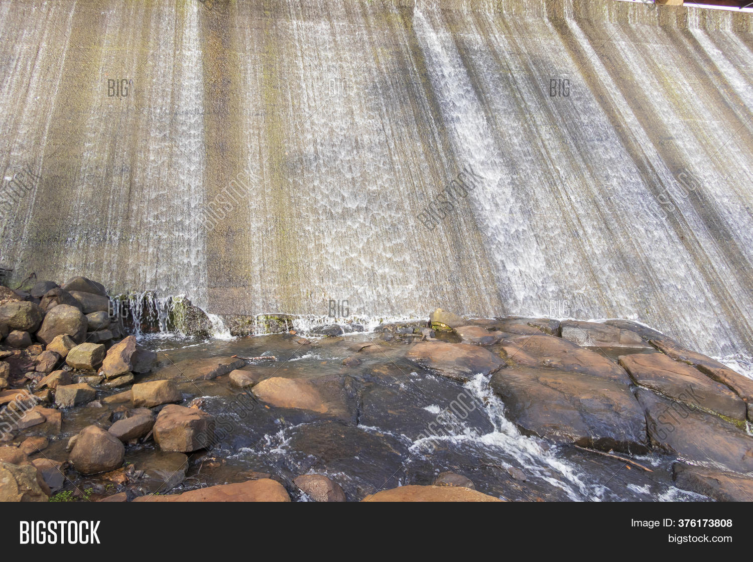 Reservoir Wall Lake Image & Photo (Free Trial) | Bigstock