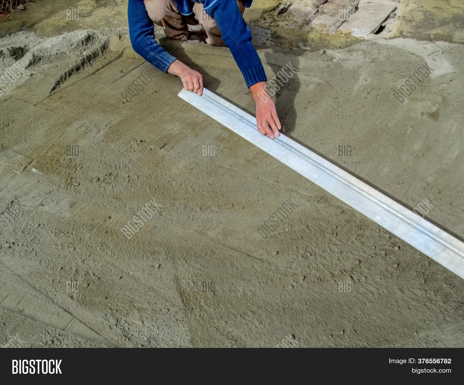 Builder Smooths Image & Photo (Free Trial) | Bigstock