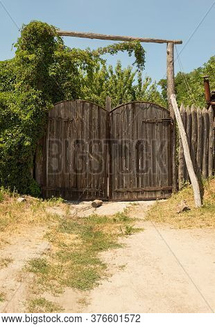 Ancient Wooden Gate Image & Photo (Free Trial) | Bigstock