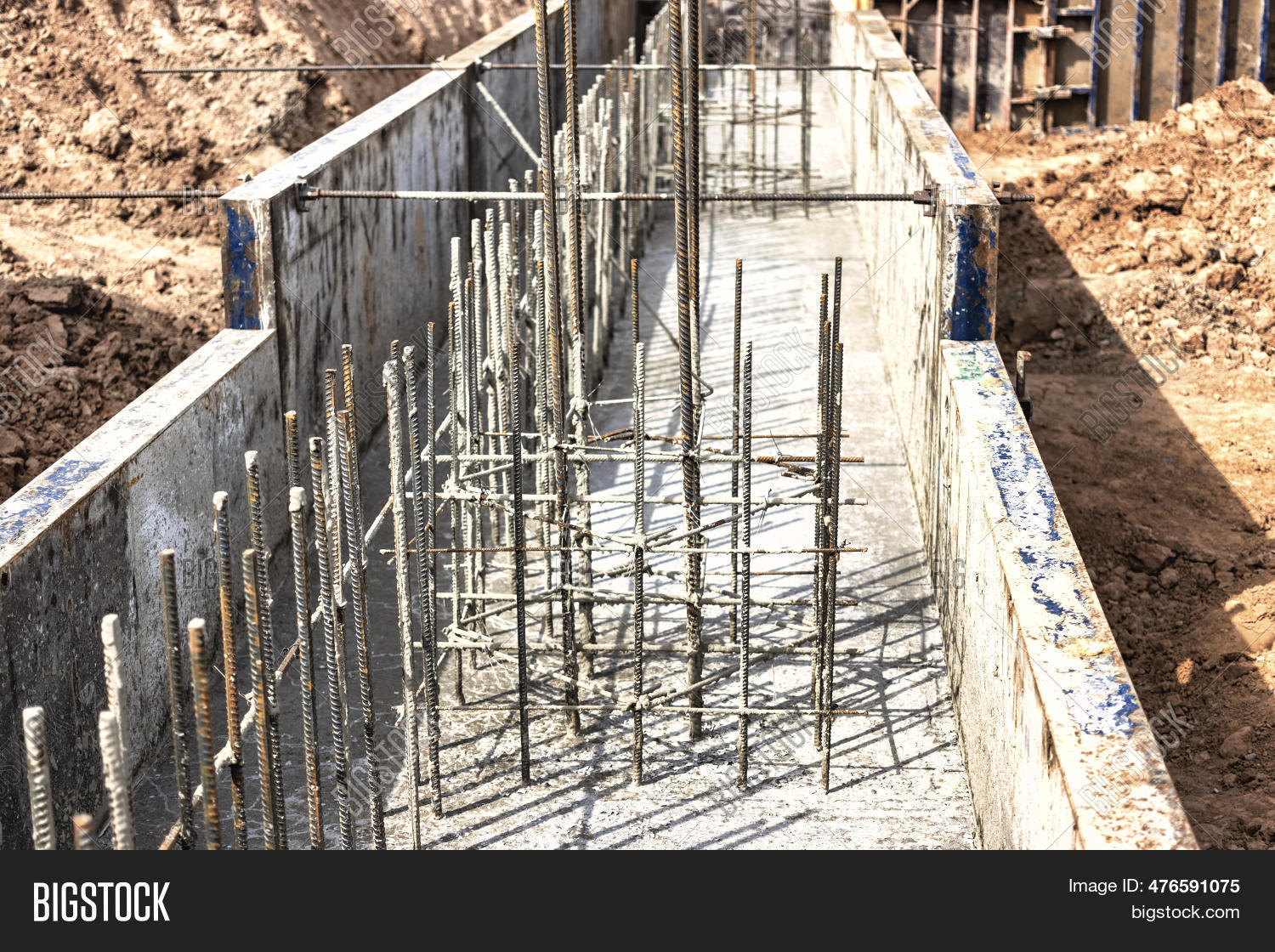 Monolithic Reinforced Image & Photo (Free Trial) | Bigstock