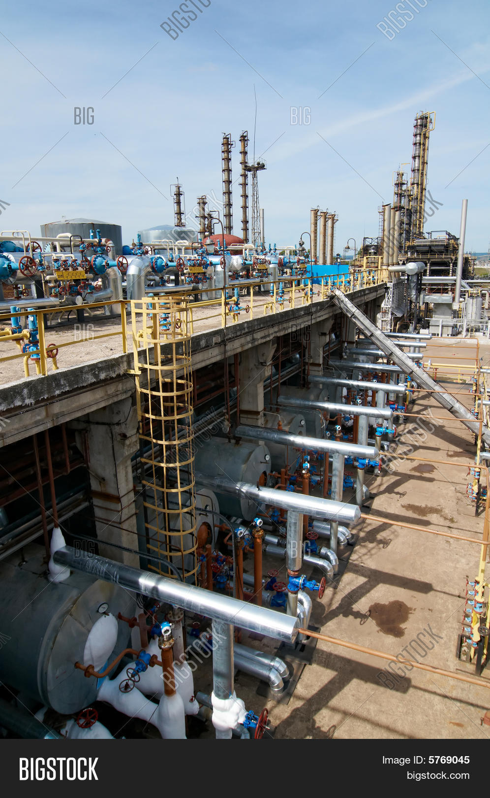 Gas-processing Image & Photo (Free Trial) | Bigstock