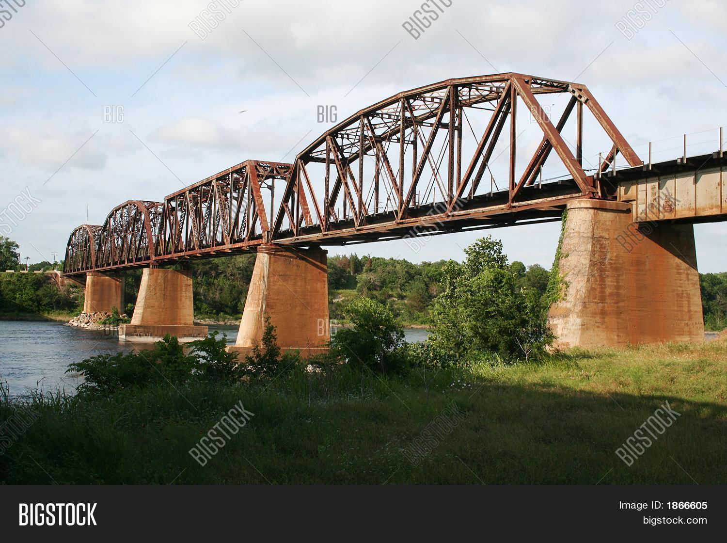 Tressel Image & Photo (Free Trial) | Bigstock