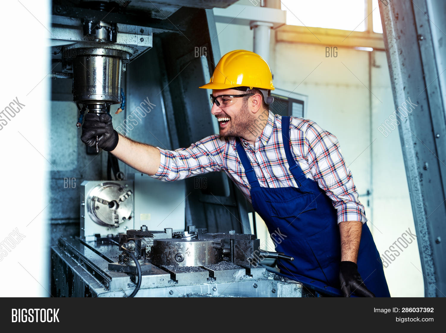 Mechanical Technician Image & Photo (Free Trial) | Bigstock