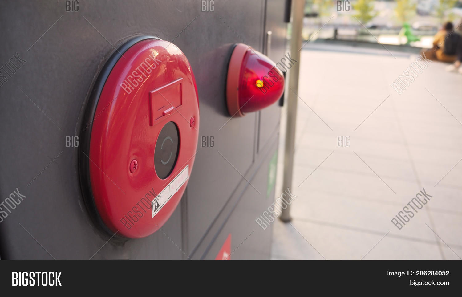 Emergency Fire Alarm Image & Photo (Free Trial) | Bigstock