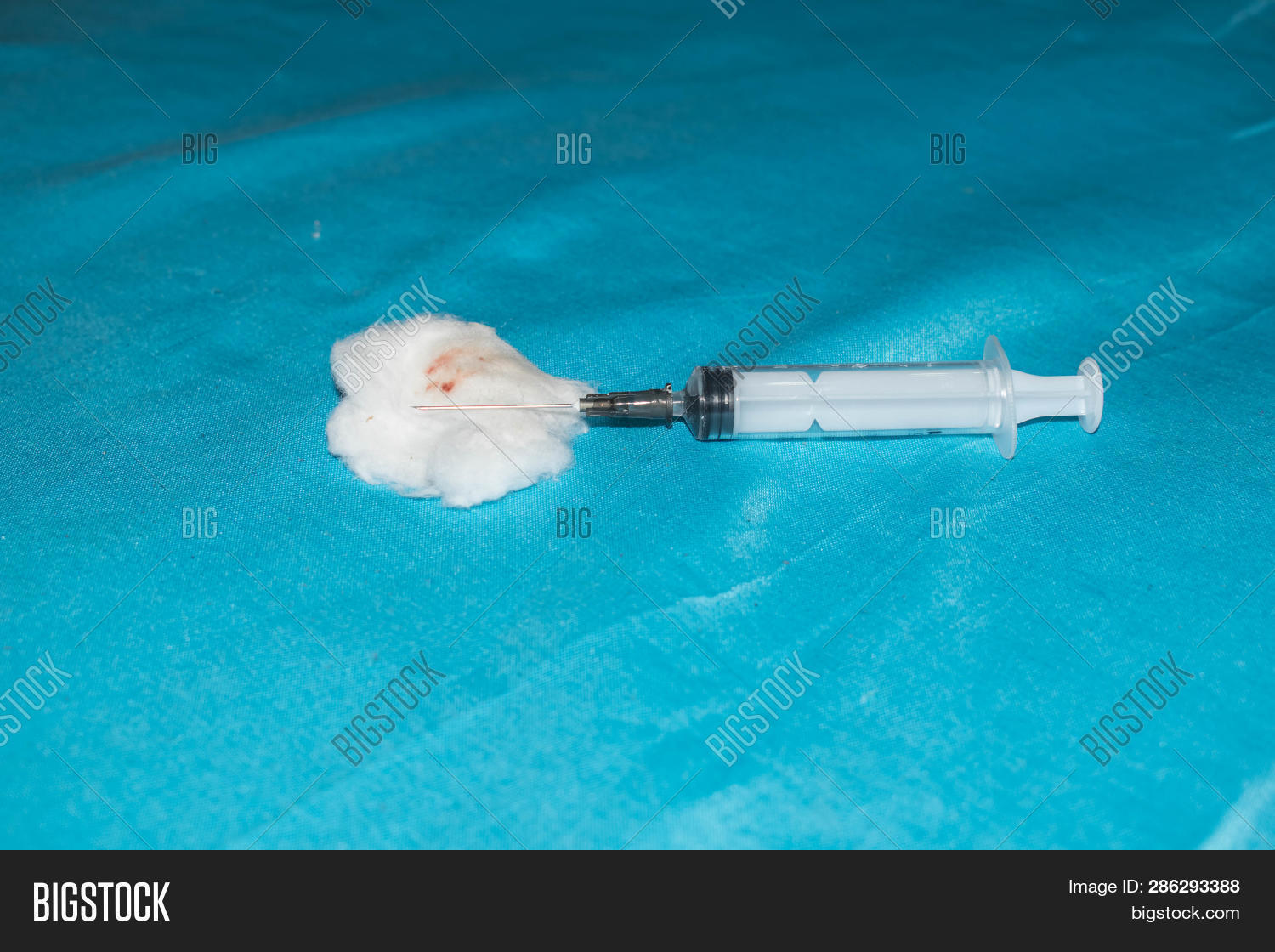 Prick Intramuscular Image & Photo (Free Trial) | Bigstock