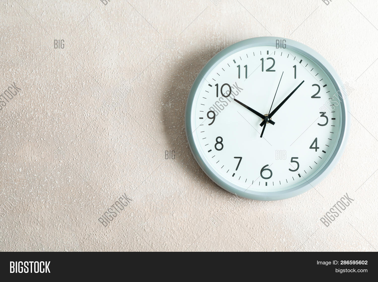 Big Beautiful Clock Image & Photo (Free Trial) | Bigstock