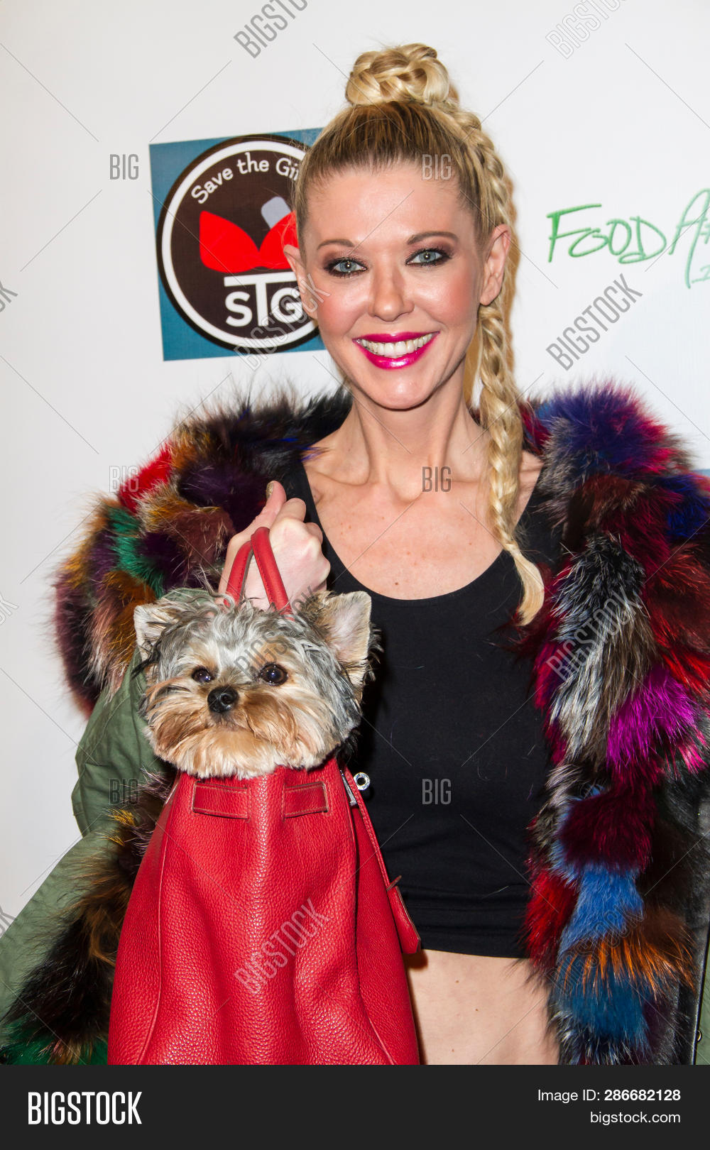 Tara Reid Arrives Rafi Image & Photo (Free Trial) | Bigstock