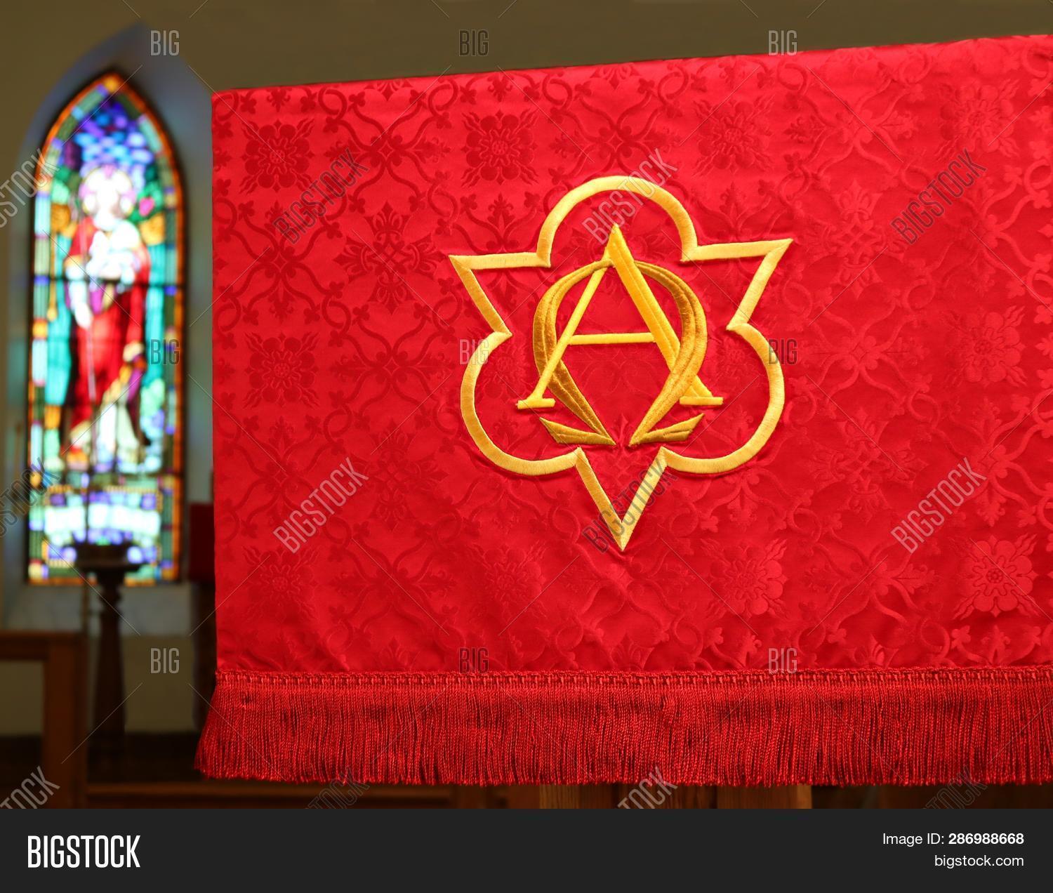 Close- Traditional Red Image & Photo (Free Trial) | Bigstock