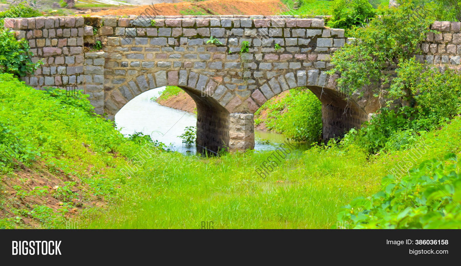 Old Stone Single Arch Image & Photo (Free Trial) | Bigstock