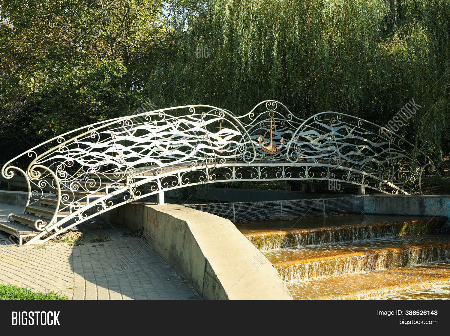 Little Bridge City Image & Photo (Free Trial) | Bigstock