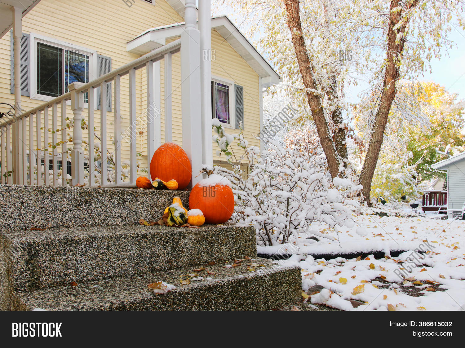 Seasonal House Outdoor Image & Photo (Free Trial) | Bigstock