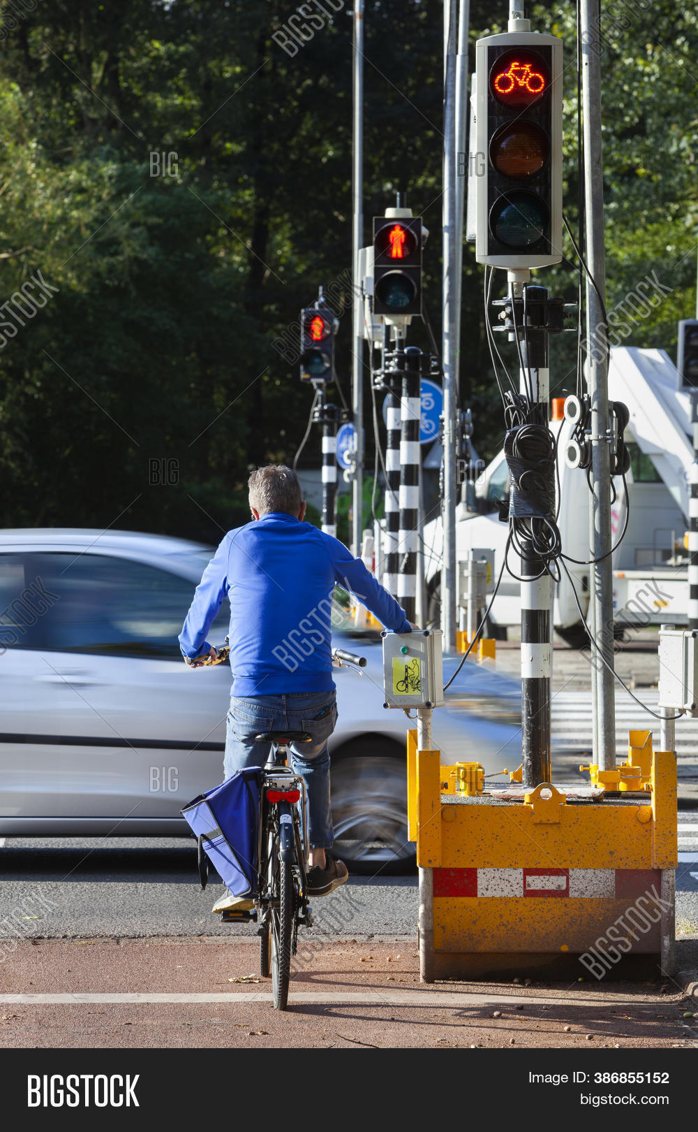 Cyclist Waiting Red Image & Photo (Free Trial) | Bigstock