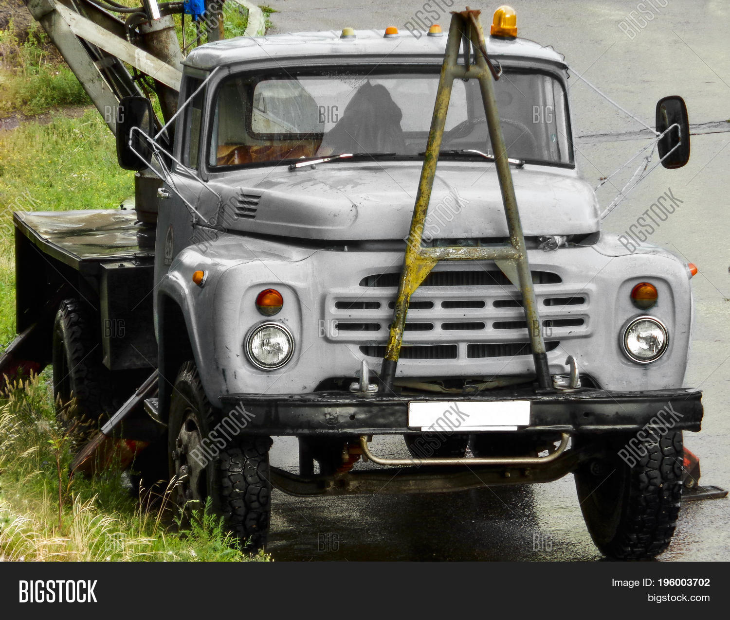 Truck. Lorry. Gray Image & Photo (Free Trial) | Bigstock