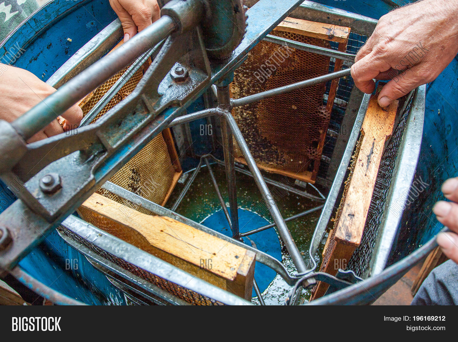 Blue Handy Extractor Image & Photo (Free Trial) | Bigstock