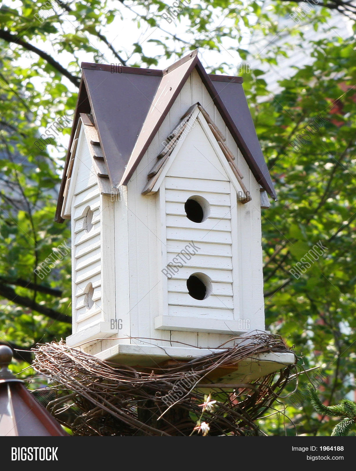 Birdhouse Image & Photo (Free Trial) | Bigstock