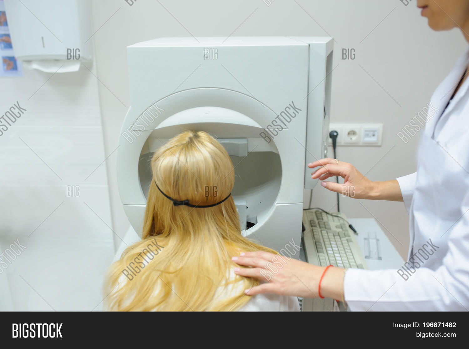 Computerized Perimetry Image & Photo (Free Trial) | Bigstock