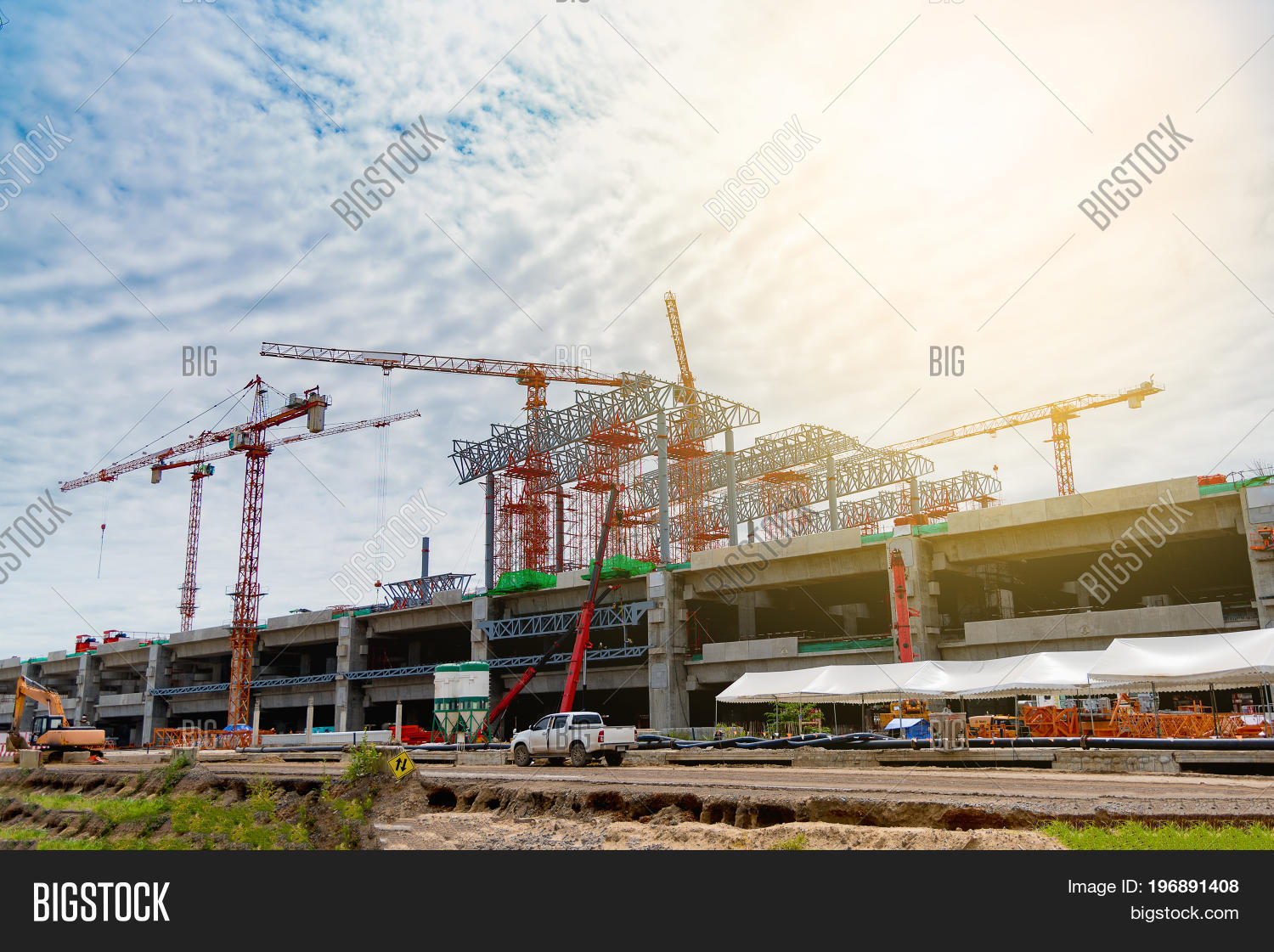 Tower Crain Image & Photo (Free Trial) | Bigstock