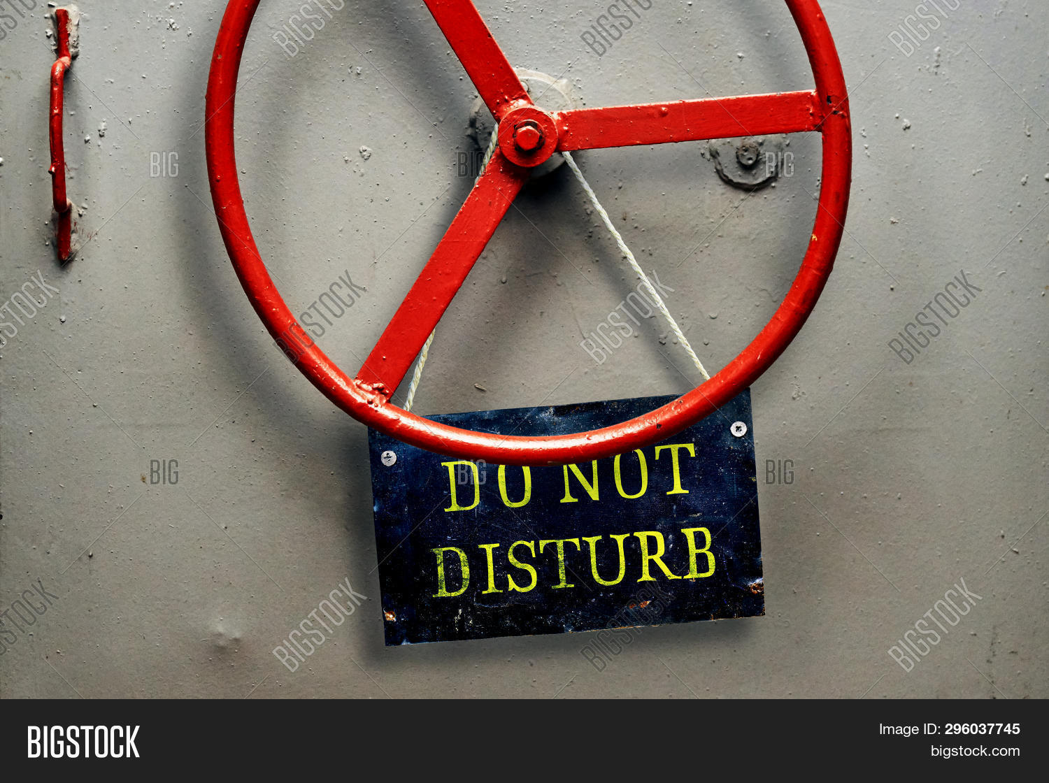 Do Not Disturb Warning Image & Photo (Free Trial) | Bigstock