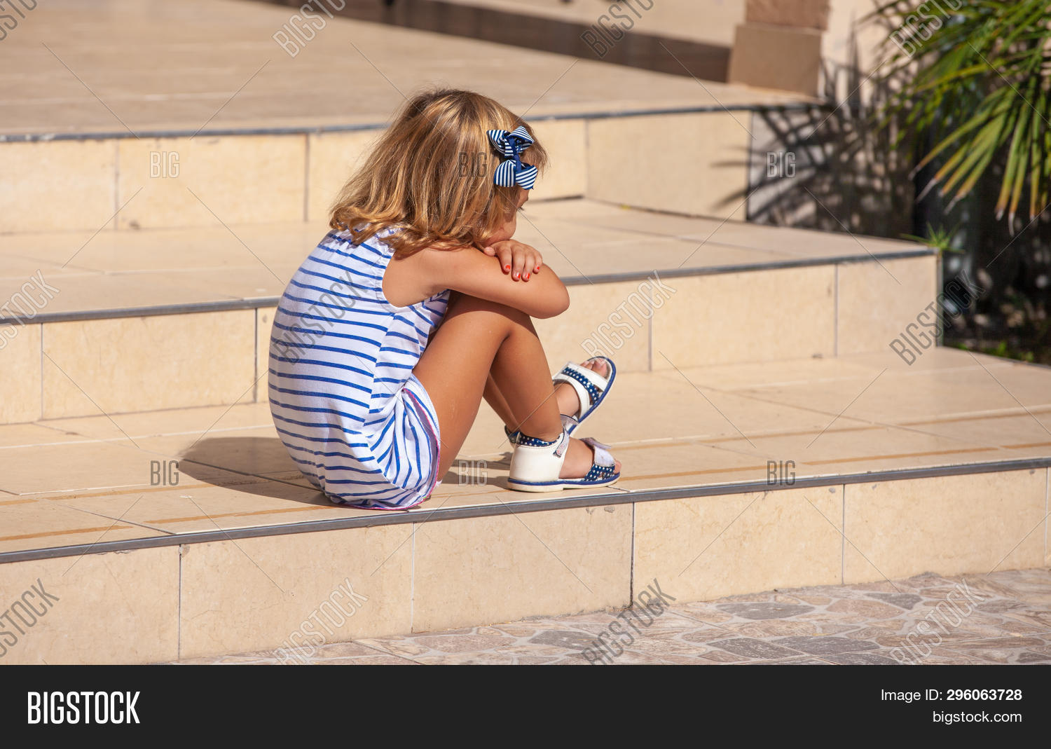 Upset Little Girl On Image & Photo (Free Trial) | Bigstock