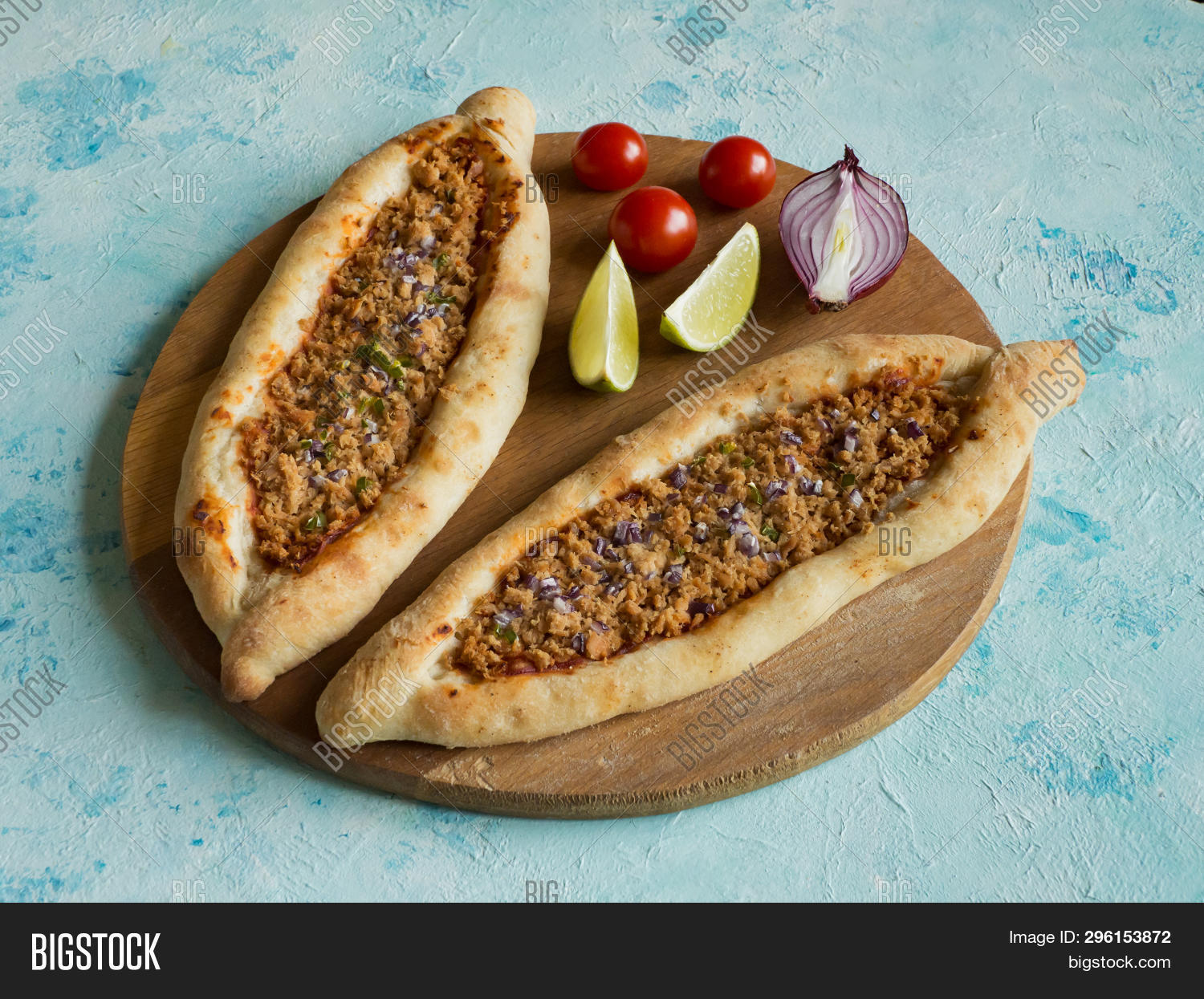 Arabic Pizza Lahmacun Image & Photo (Free Trial) | Bigstock