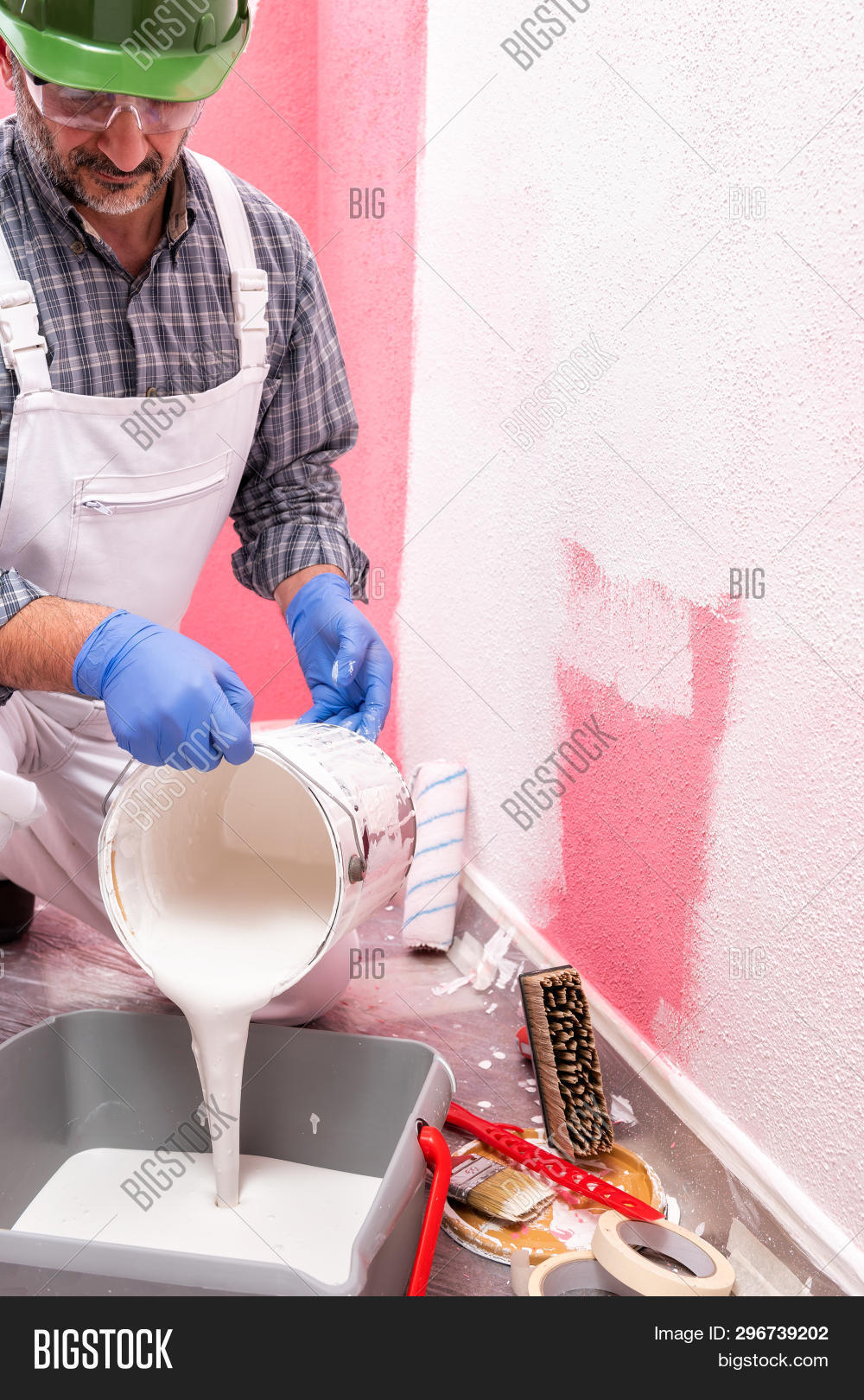 House Painter Worker Image & Photo (Free Trial) | Bigstock