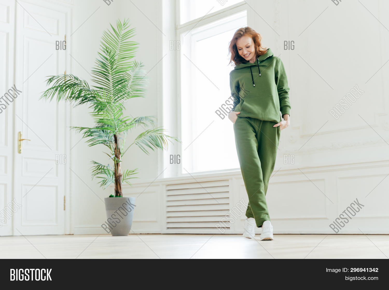 Full Length Shot Image & Photo (Free Trial) | Bigstock