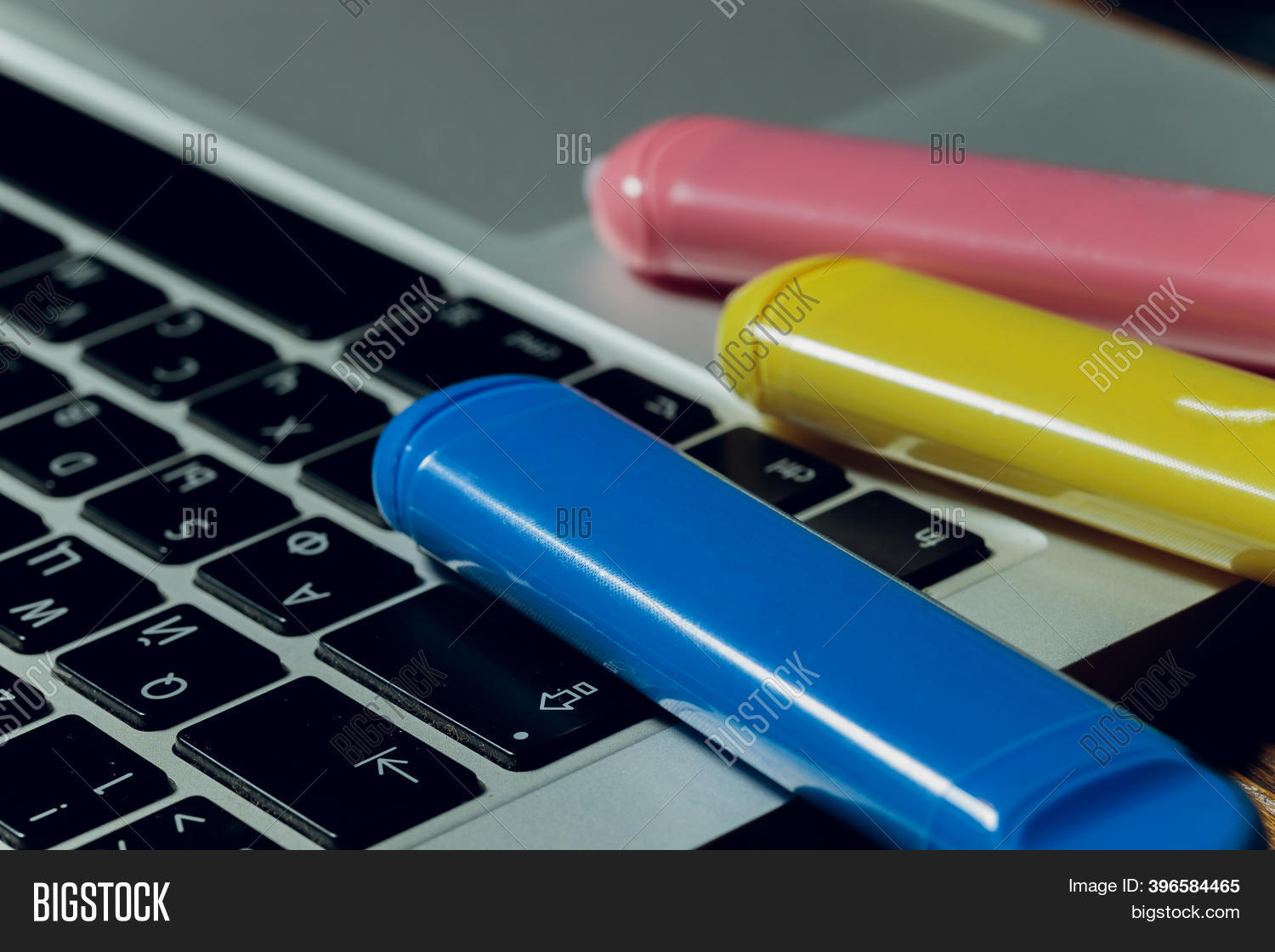 Pod Vaping Pen, Vape Image & Photo (Free Trial) | Bigstock