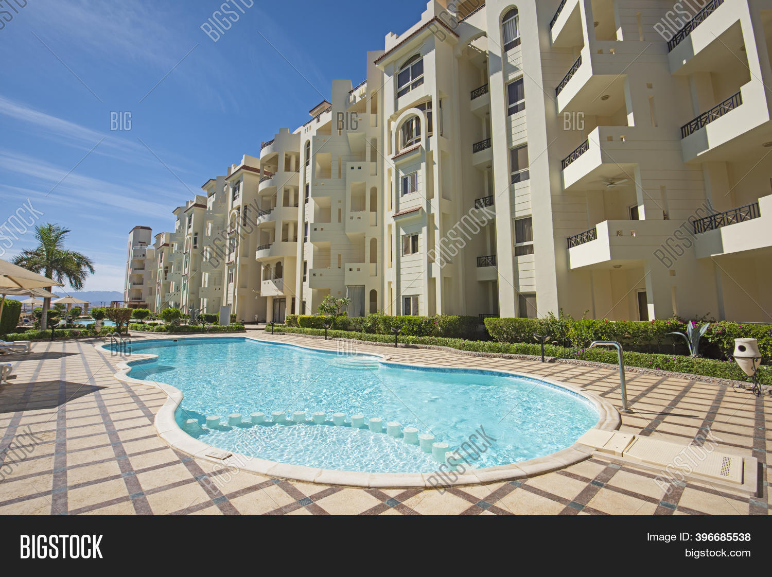 Large Swimming Pool Image & Photo (Free Trial) | Bigstock