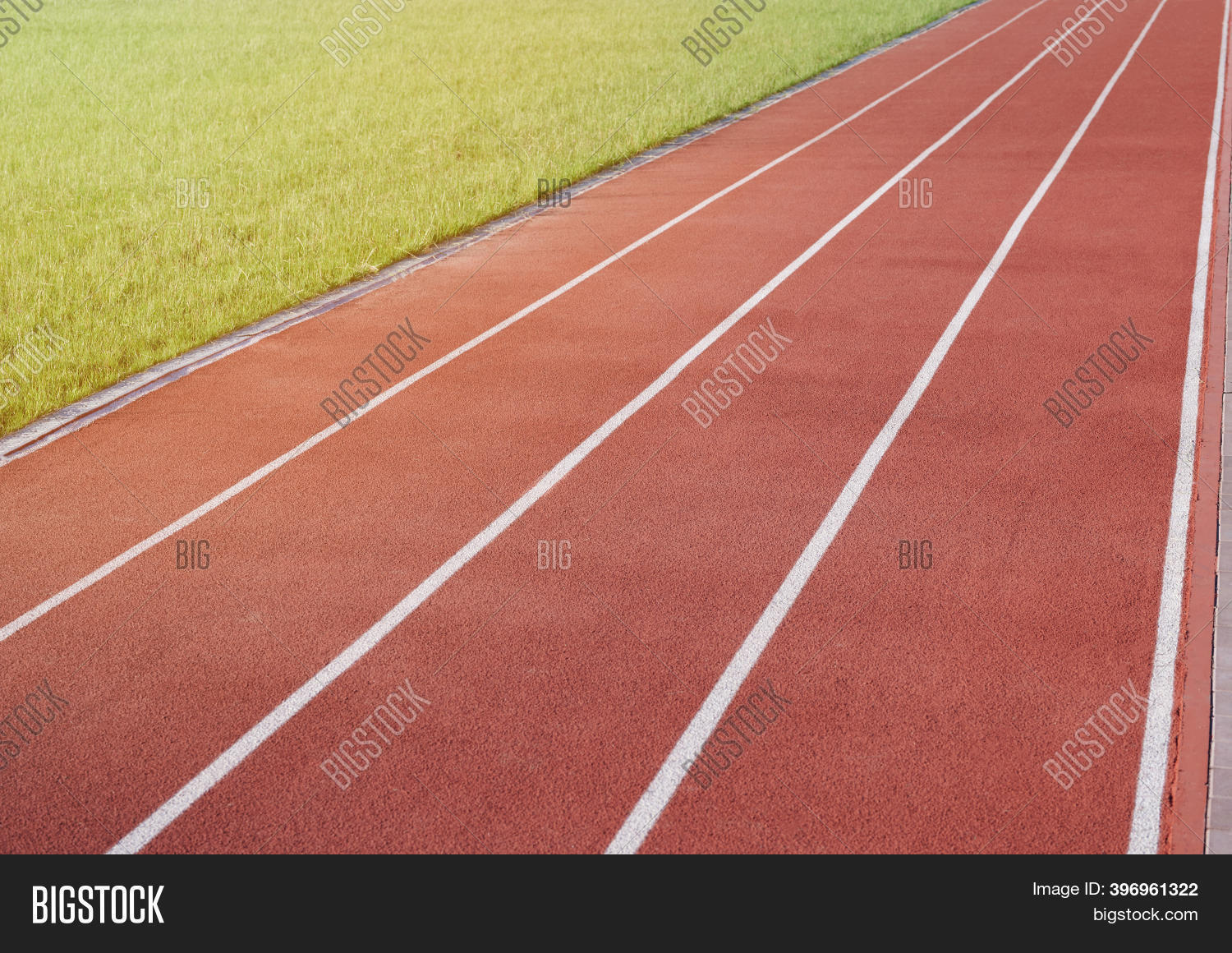 Straight Red Running Image & Photo (Free Trial) | Bigstock