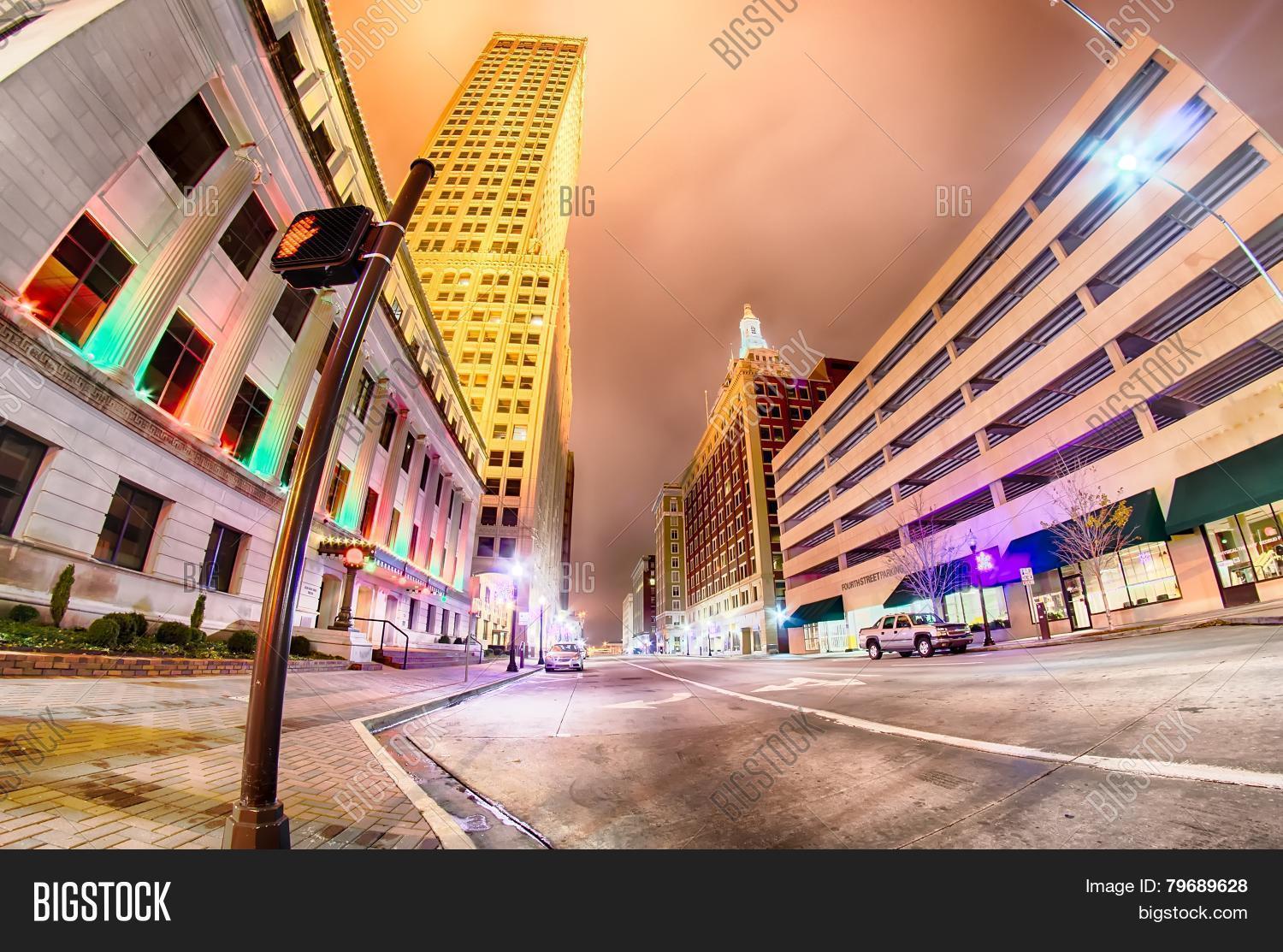 Tulsa City Skyline Image & Photo (Free Trial) | Bigstock