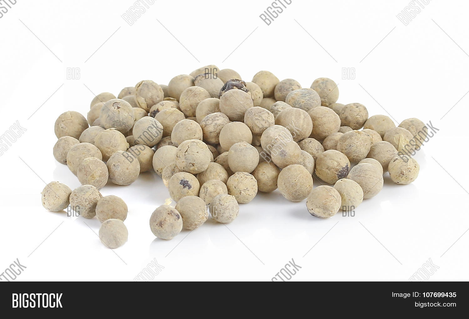 White Pepper. Isolated Image & Photo (Free Trial) | Bigstock