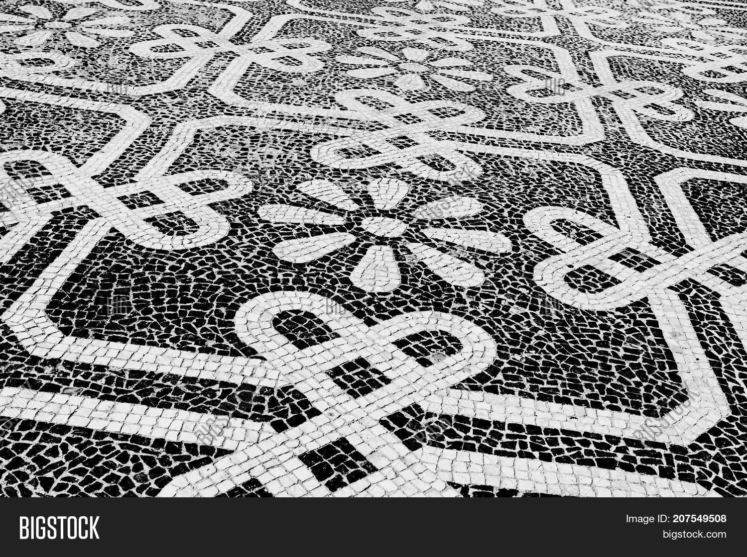 Traditional Style Image & Photo (Free Trial) | Bigstock