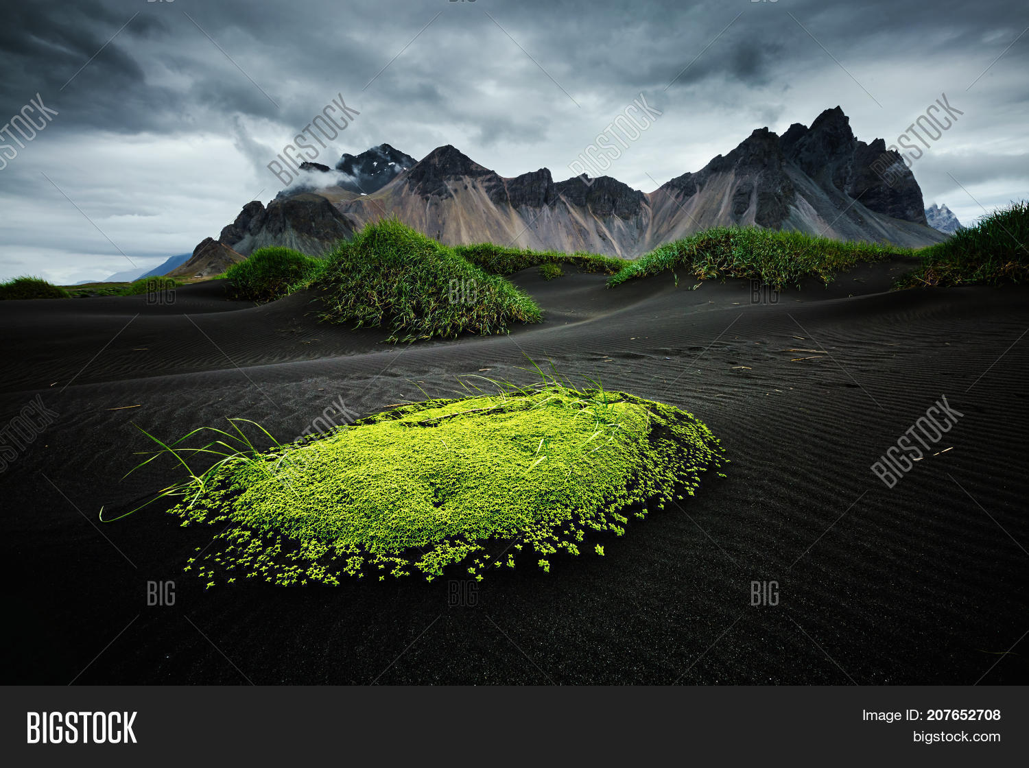 Stunning Image Rippled Image & Photo (Free Trial) | Bigstock