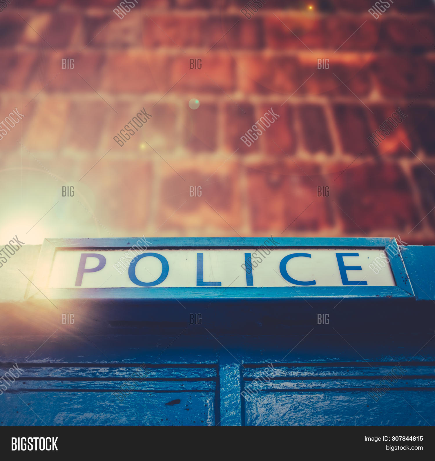British Police Box Image & Photo (Free Trial) | Bigstock