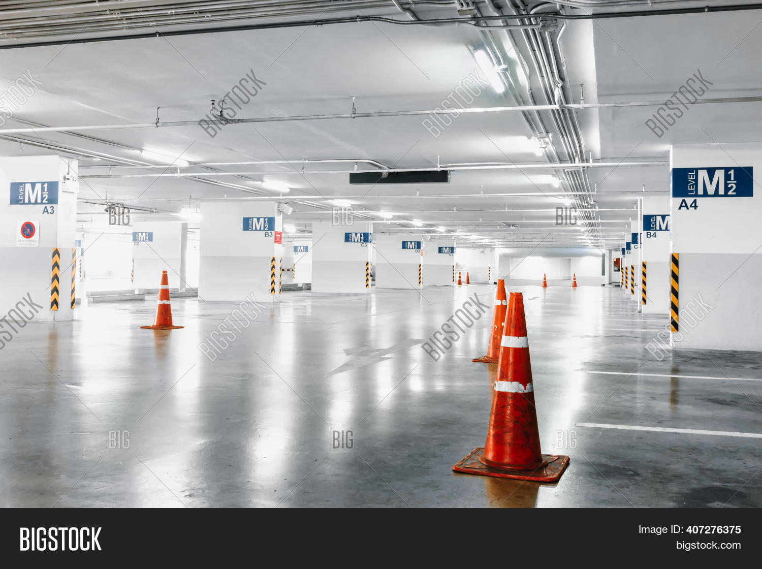 Car Parking Floor Area Image & Photo (Free Trial) | Bigstock