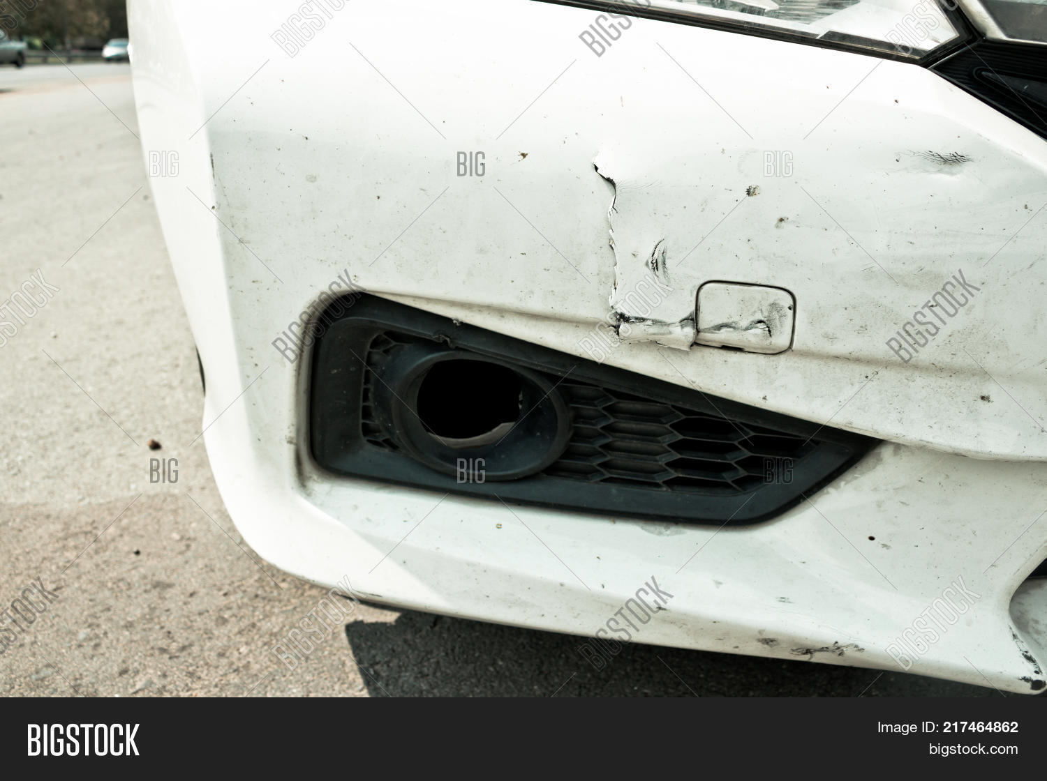 Broken Front Bumper Image & Photo (Free Trial) | Bigstock