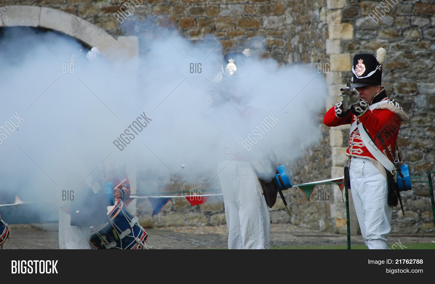 British Redcoat Firing Image & Photo (Free Trial) | Bigstock