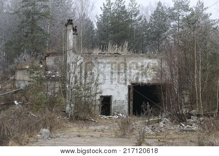 Old Destroyed Military Image & Photo (Free Trial) | Bigstock
