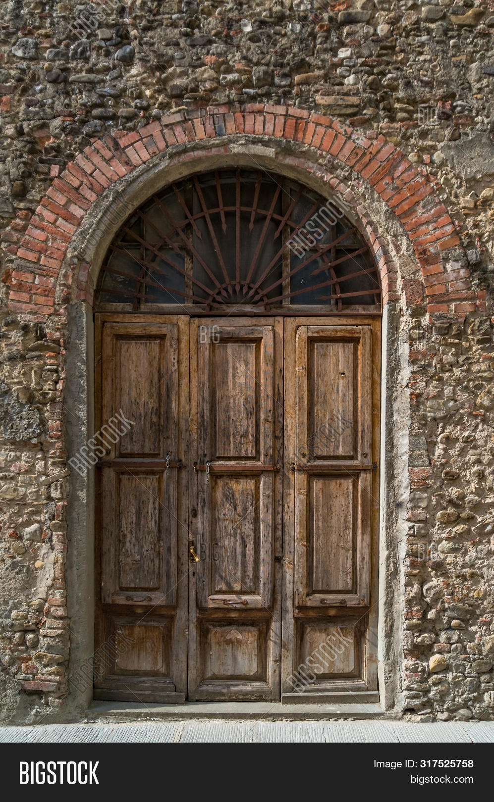 Arch Doorway Old Image & Photo (Free Trial) | Bigstock