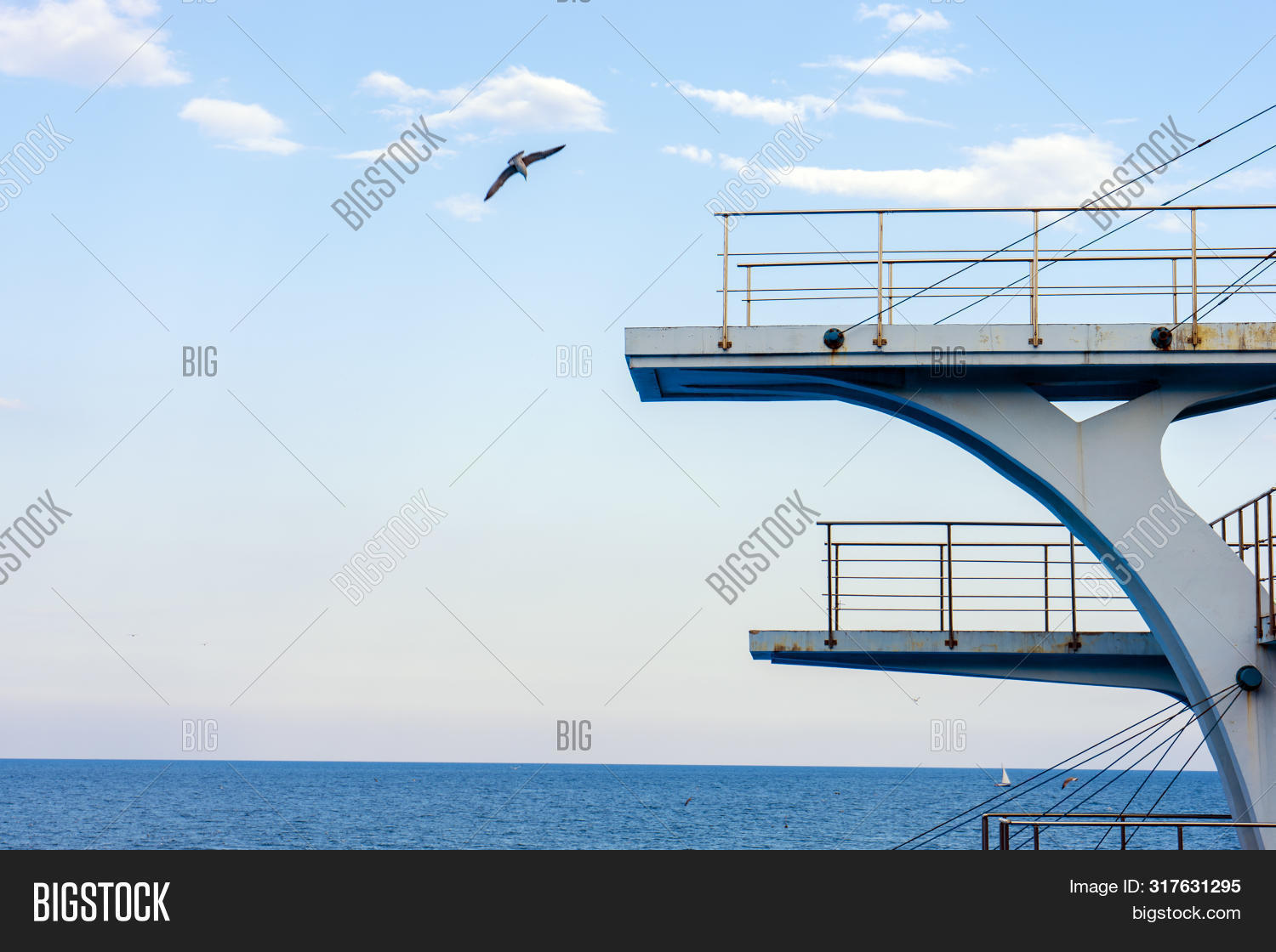 White Diving Board Image & Photo (Free Trial) | Bigstock