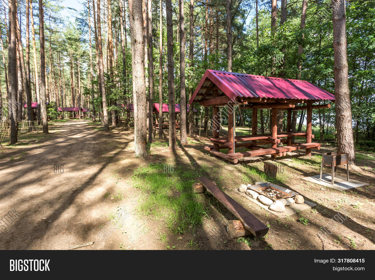 Imagen y foto Wooden Camping (prueba gratis) | Bigstock