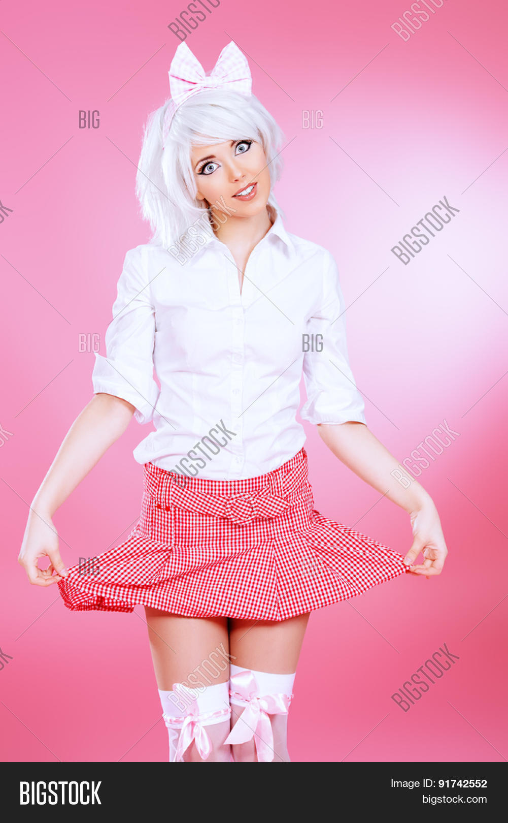 Cute Teen Girl Wearing Image & Photo (Free Trial) | Bigstock