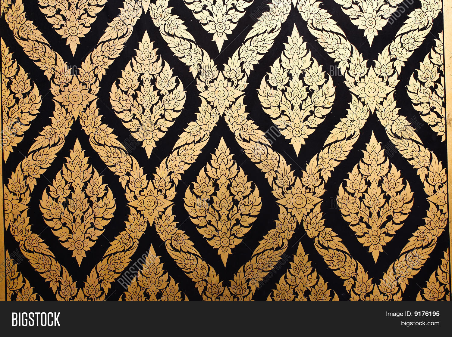 Traditional Thai Style Image & Photo (Free Trial) | Bigstock