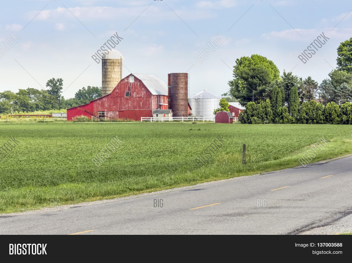 Old Red Barn Silos Image & Photo (Free Trial) | Bigstock