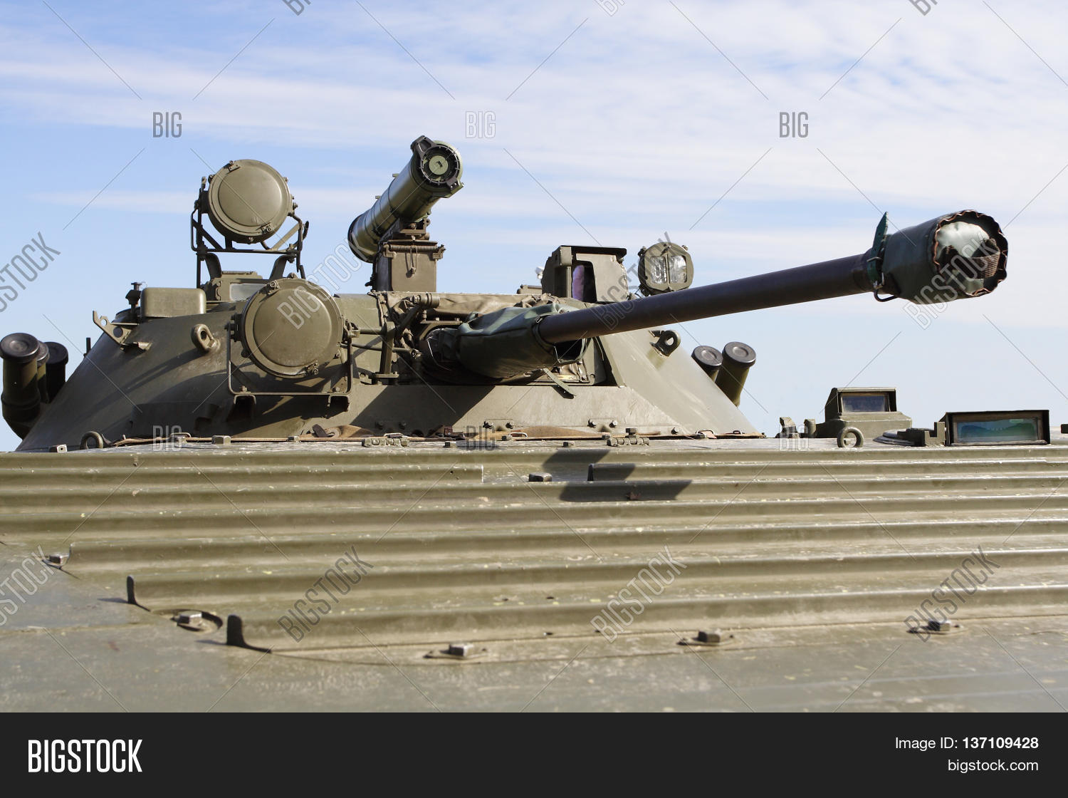 Military Turret Gun Image & Photo (Free Trial) | Bigstock