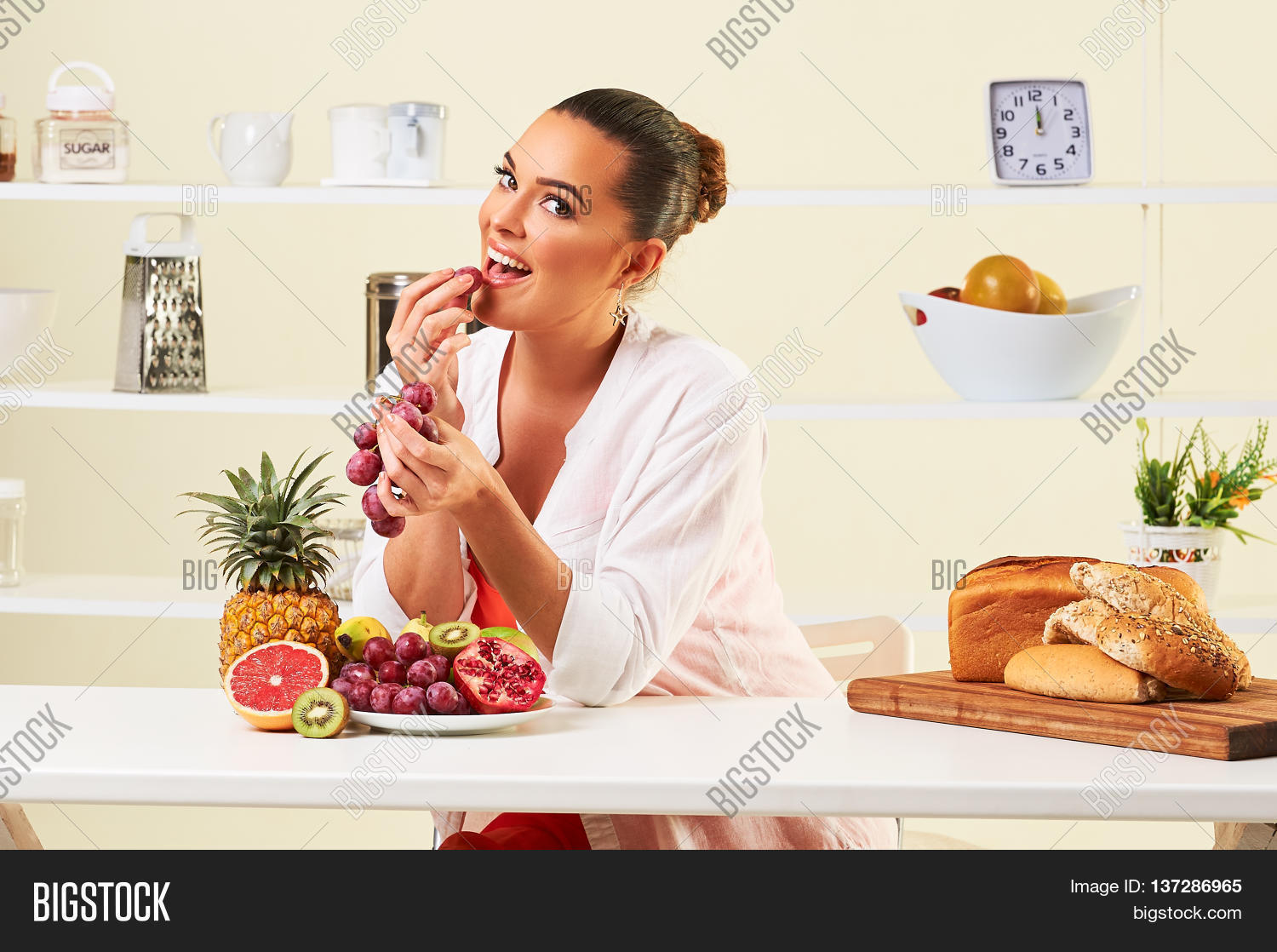 Fruit Grape Eating Image & Photo (Free Trial) | Bigstock