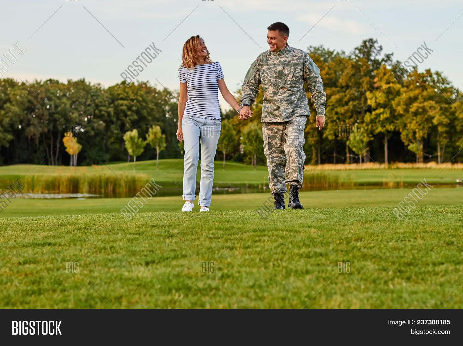 Army Girlfriend Photography