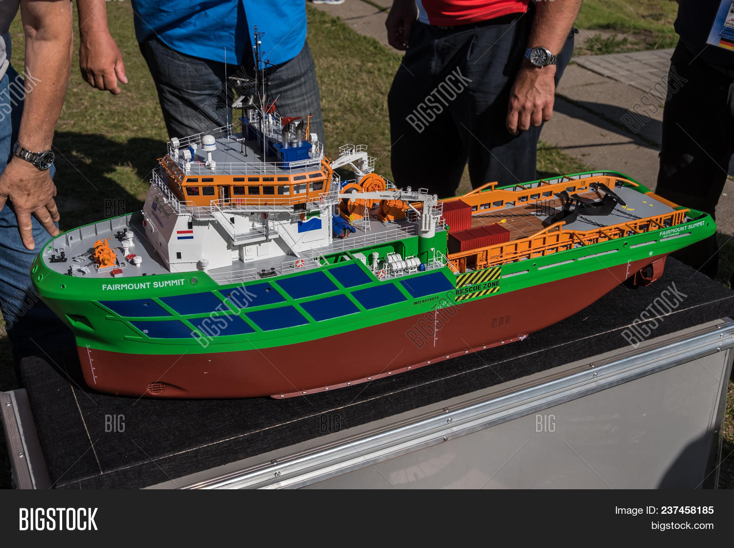 Biggest Rc Boat In The World